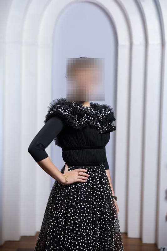 Stunning designer gown with beautiful fit. – Instagowns